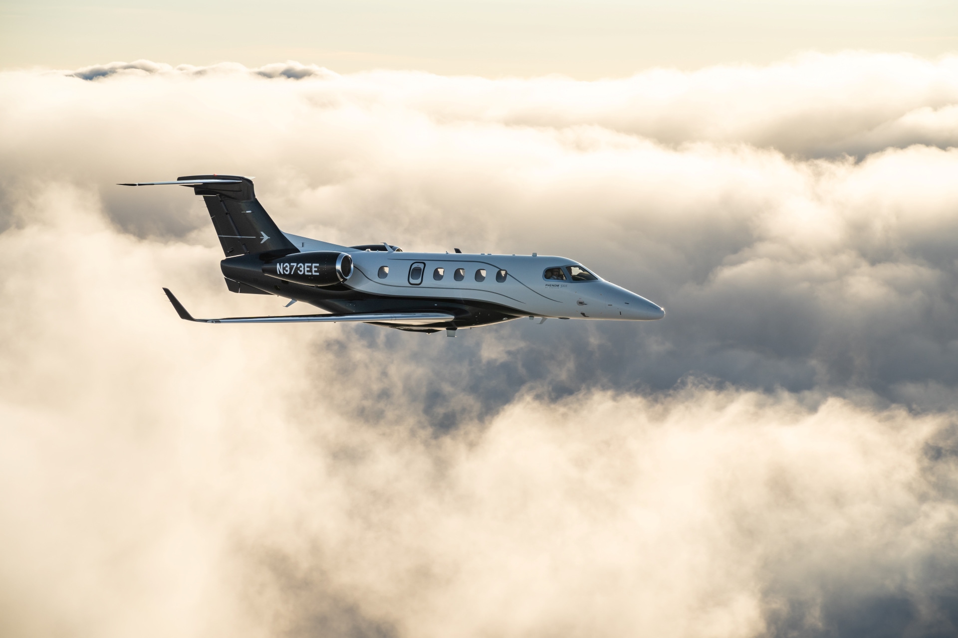 Embraer Phenom 300 | Specs, Price and Operating Costs | Aviator
